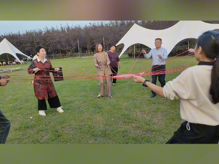 团建活动击鼓颠球的操作流程