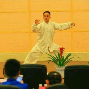 太极拳师师 