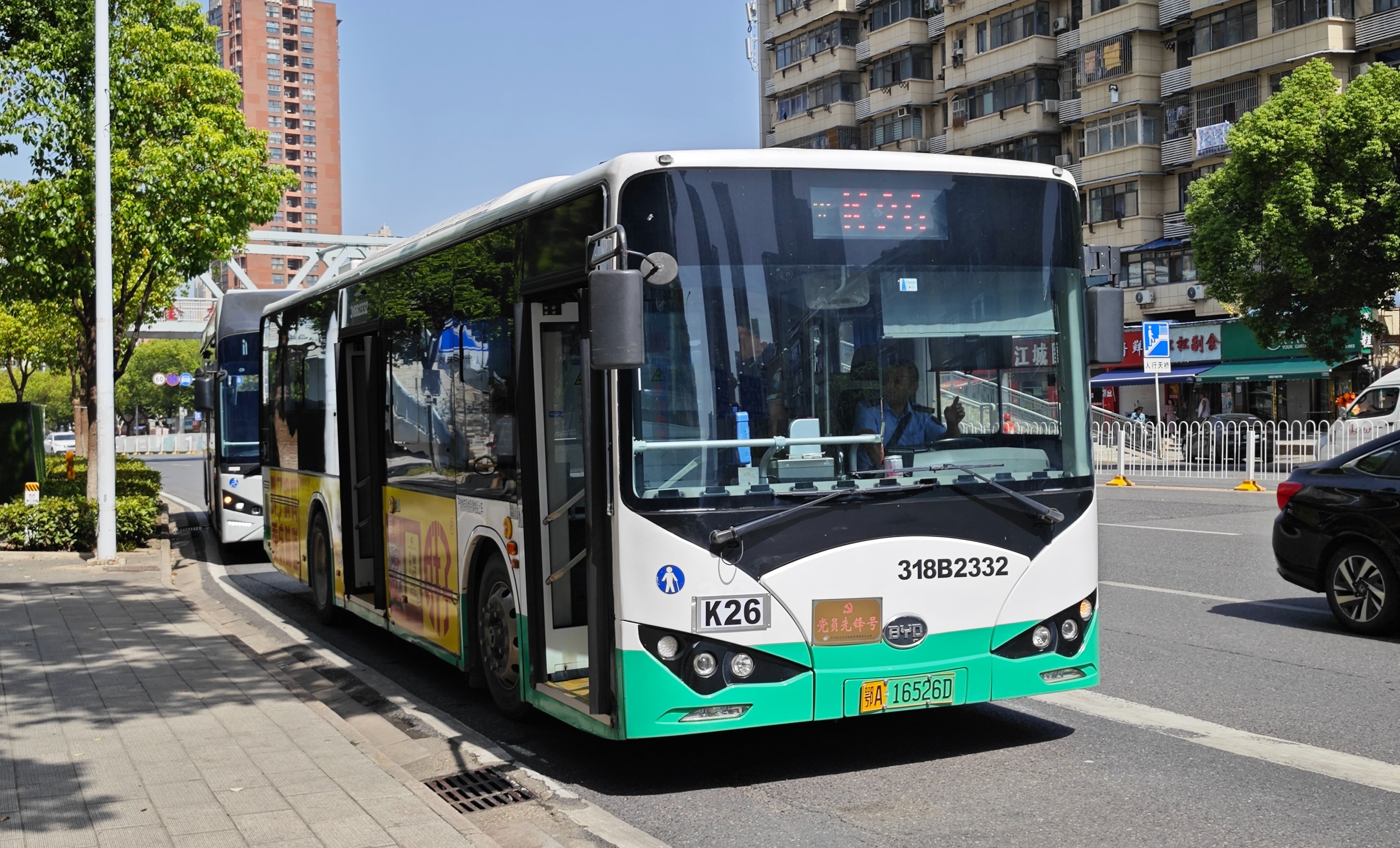 ...公交K26路比亚迪BYD6100LGEV10(比亚迪TZ2712轮边电机)运行实录