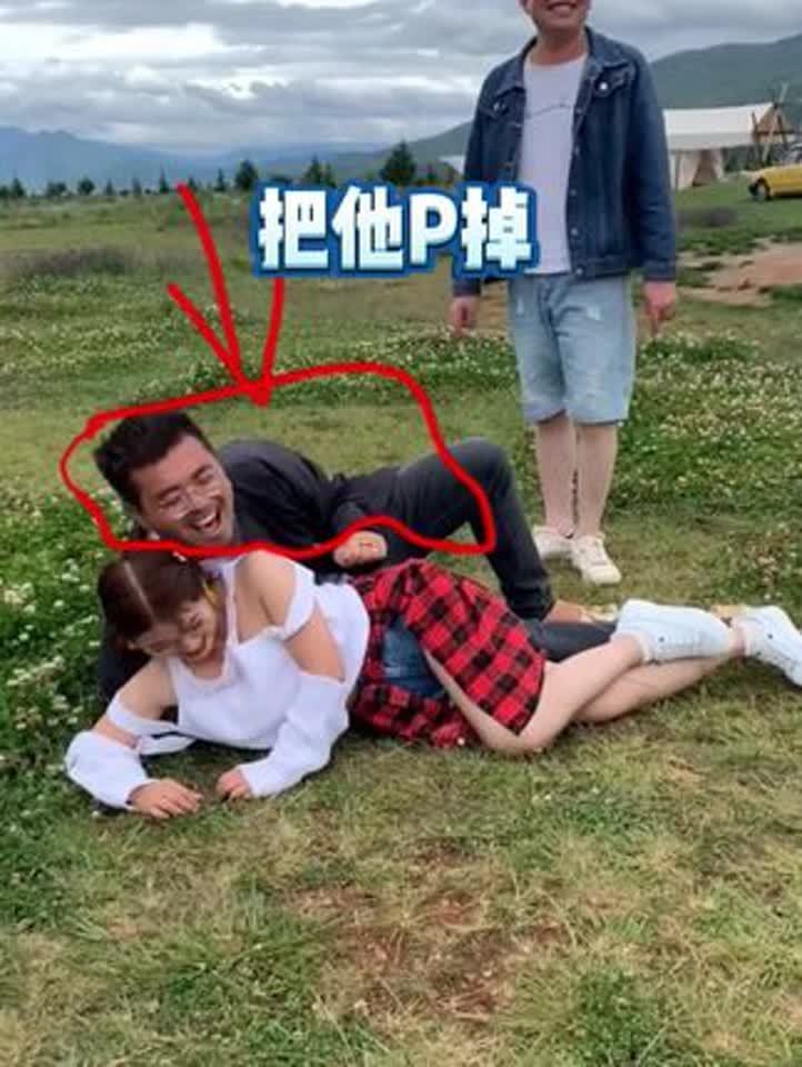 把他p掉p图强大ps修图前后对比ps大神修图 #p图 #ps 把他p掉p图强大...