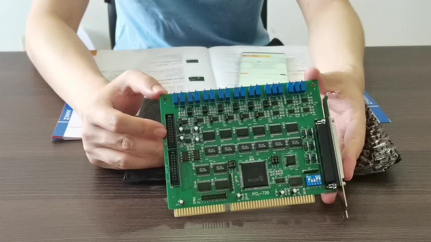 6通道12位电压电流输出卡16路TTL数字输入和16路TTL数字输出功能