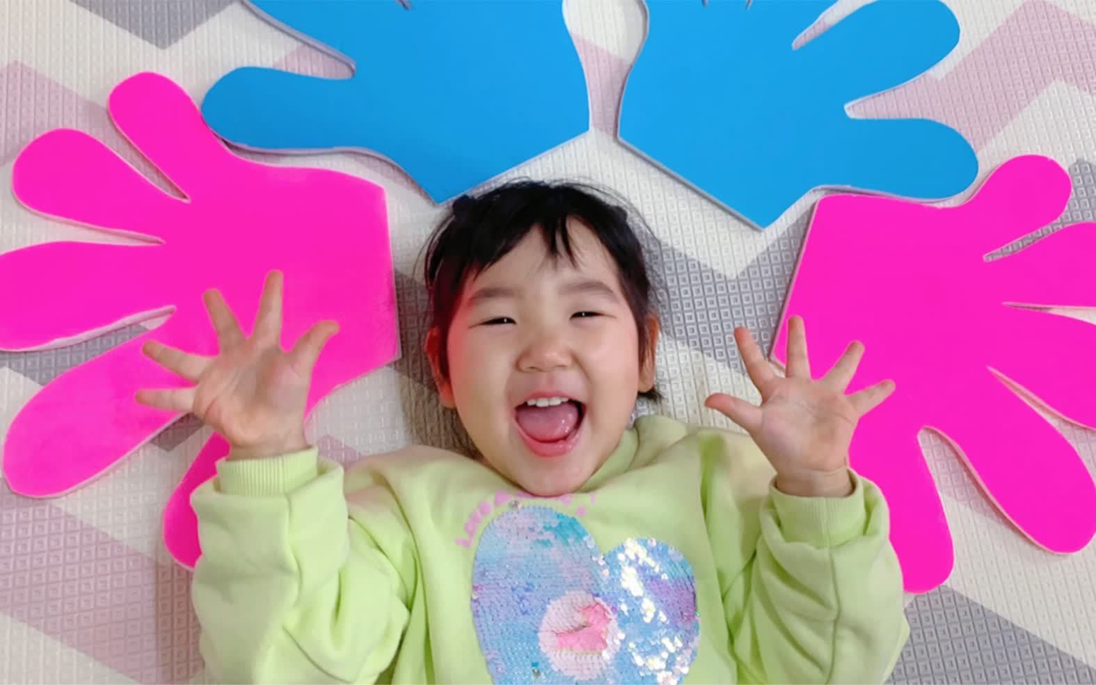 .早教儿歌《如果感到幸福你就拍拍手.