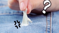 口香糖沾到衣服上怎么办? 学会这一招, 轻松就去除, 方法简单省事