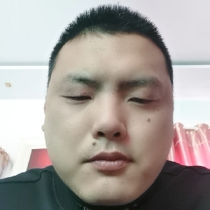 小张704268 