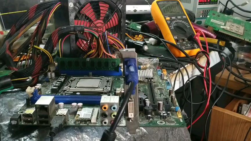 x79主板开机不亮维修案例