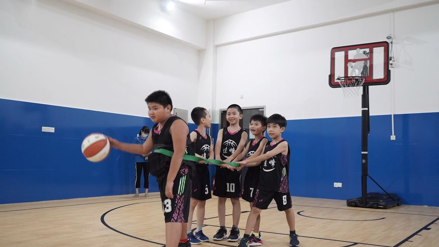 小学生·体能训练+篮球基本功