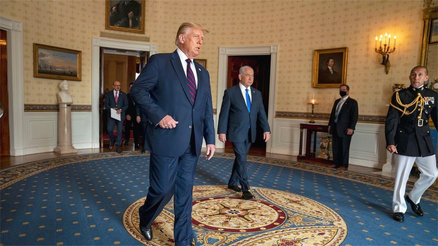 特朗普时隔三年再出席APEC会议 想传达什么?