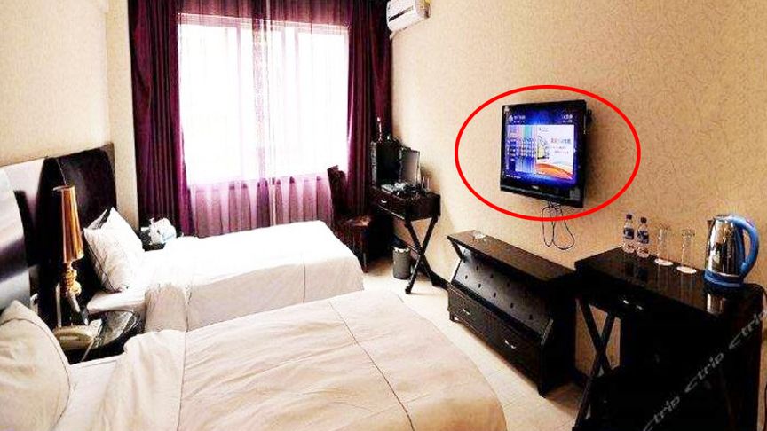 住酒店，为啥要第一时间拔掉电视插头？听听酒店工作人员怎么说