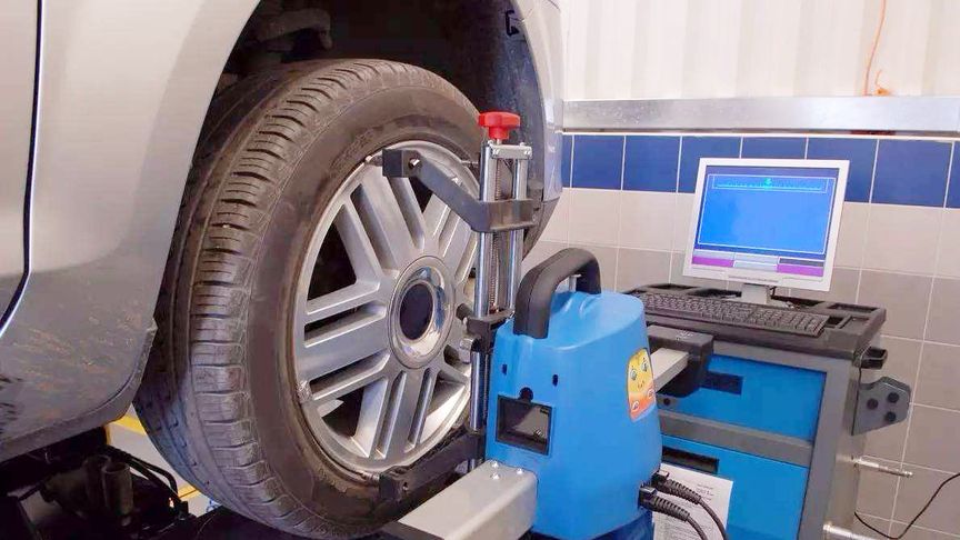 为什么汽车怠速时会抖动?维修师傅说了真话,新手搞清楚不伤车