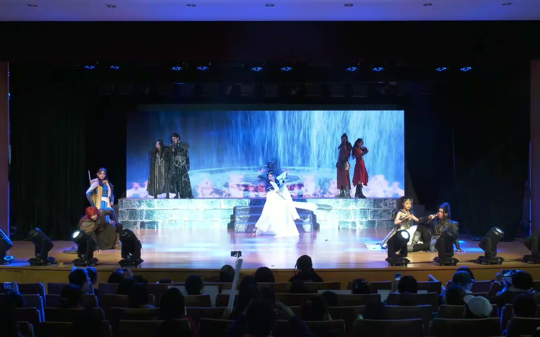 【青大梦界动漫俱乐部】武动乾坤服装秀☞武动乾坤高校嘉年华中国...