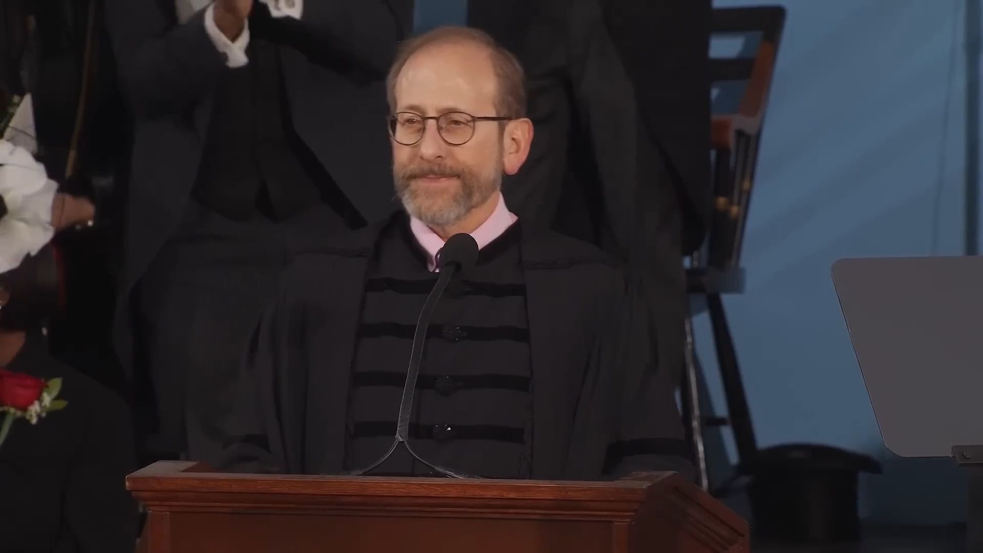 [演讲] 艾伦·加伯校长致辞 | 哈佛大学 2025 届毕业典礼