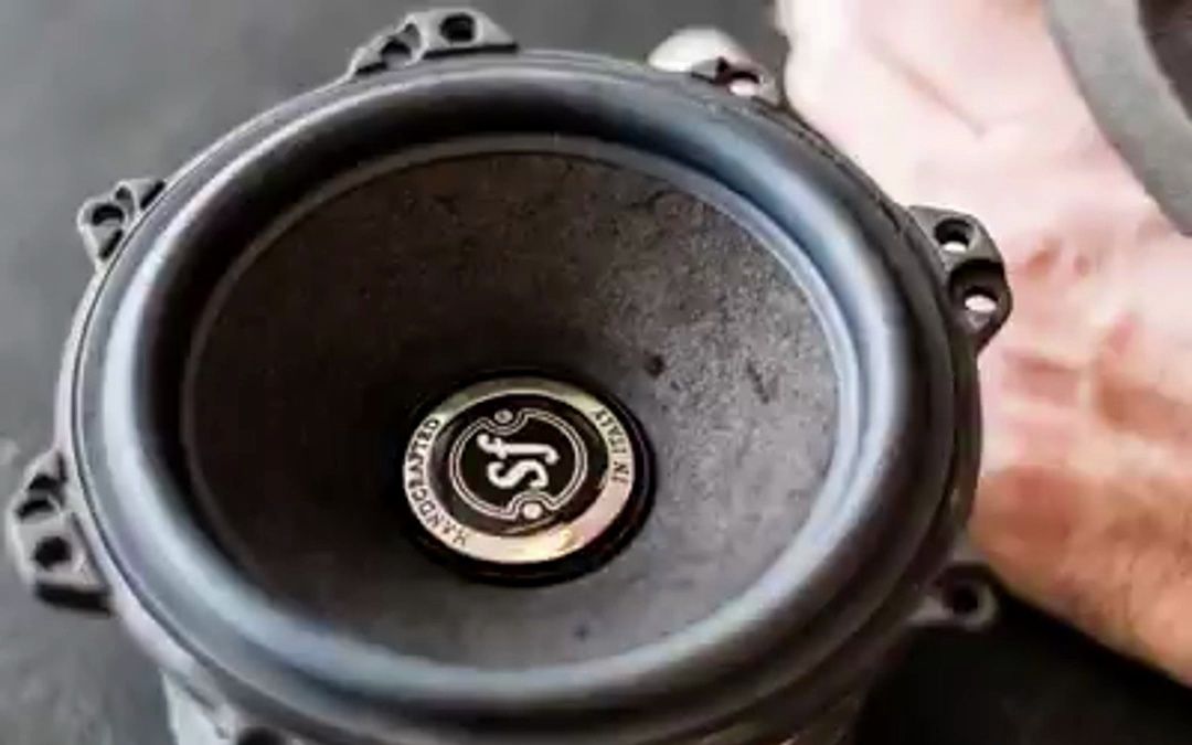 意大利势霸音箱中音单元特性