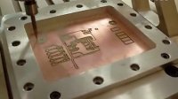 正式版雕刻机的雕刻PCB板过程