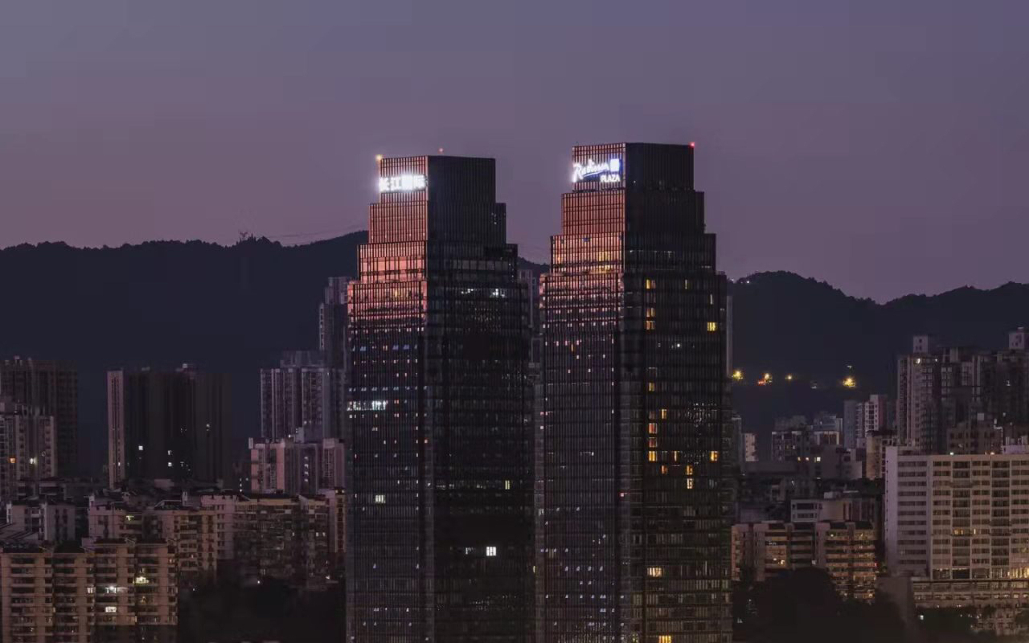 【TF家族三代】是不是从童童决定去武汉的那一刻,他手中的船票就握...