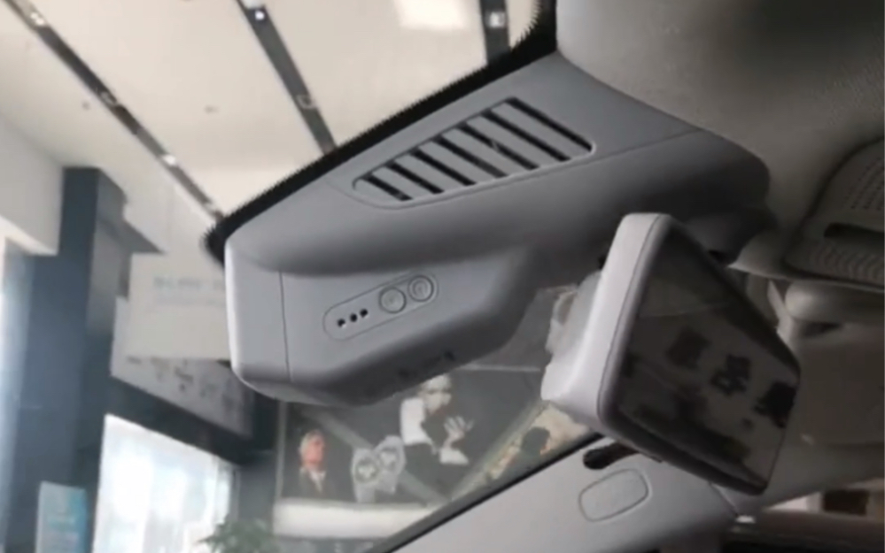 奔驰C260L 免走线行车记录仪,新手3分钟安装,这效果太清晰了