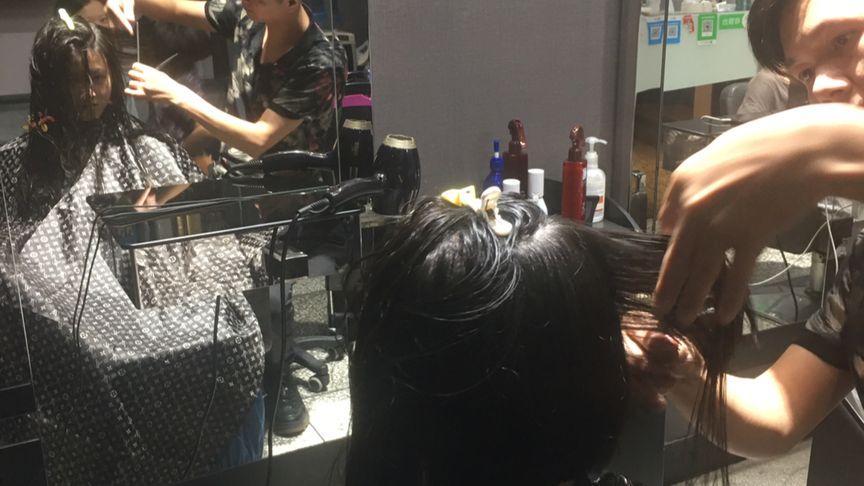 开店日常!认真对待每一个客户提供优质的服务理念是我们的宗旨