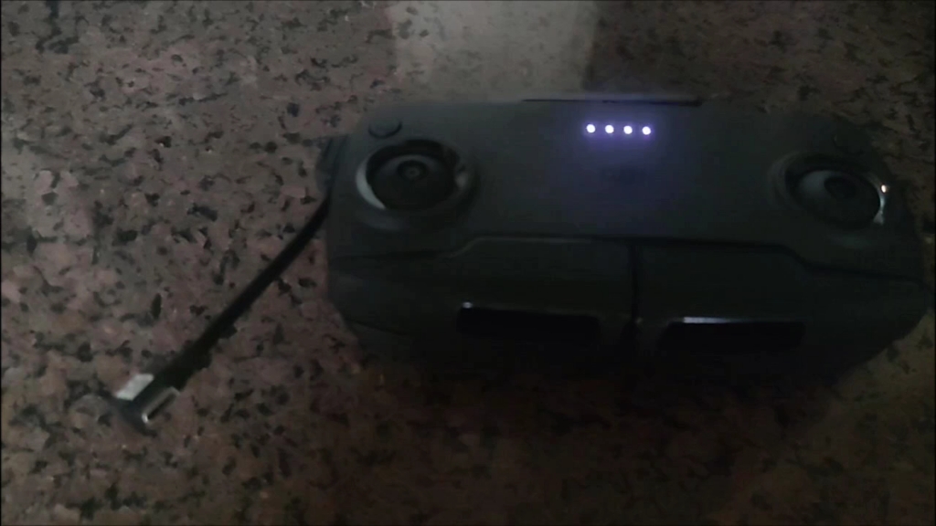 大疆mini无人机遥控器无法连接手机,换过数据线,换过手机,都无法连接,...