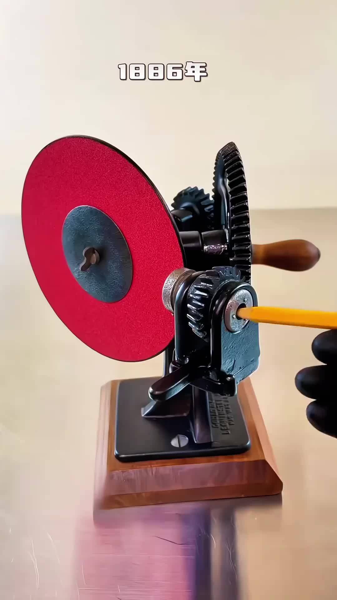 "不同年代的削笔刀"#有趣 #创意 #削笔刀