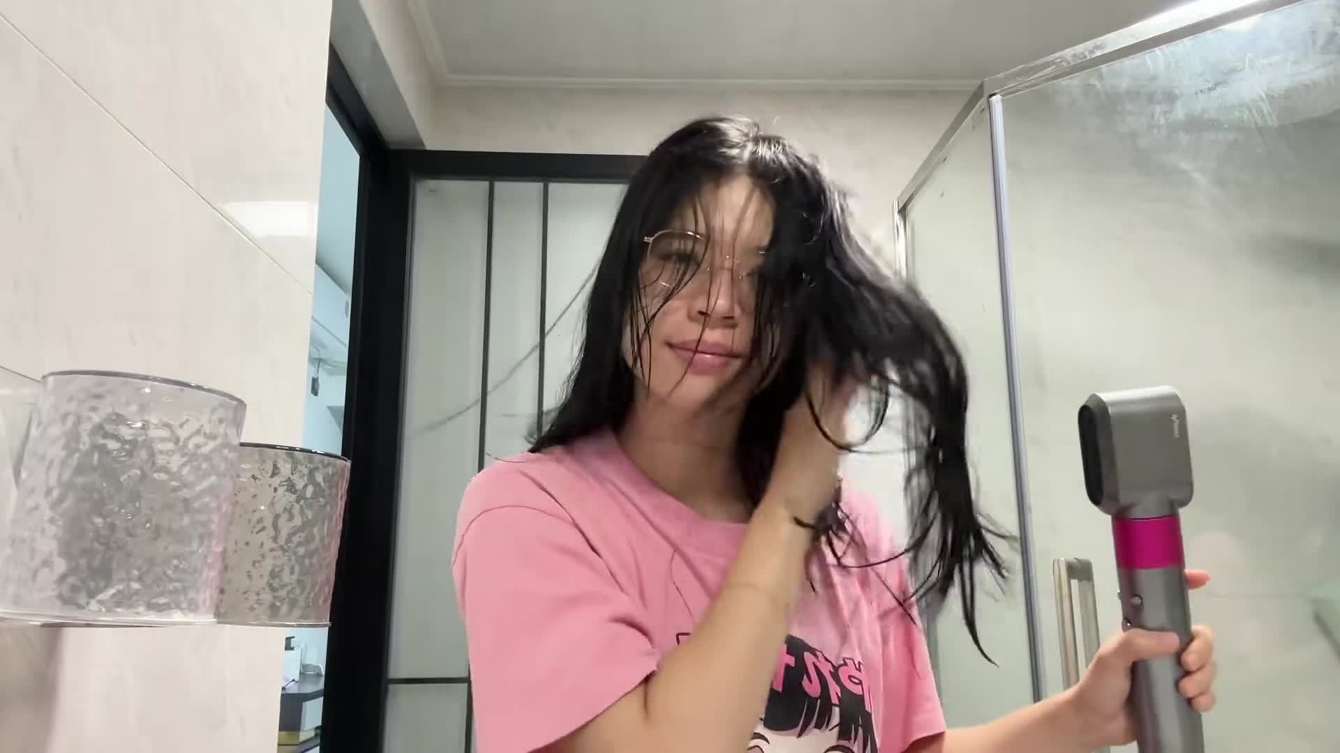 ...平板背面还能刻字! #vlog #工作娱乐两不误 #平板电脑 #姐妹 #日常vlog