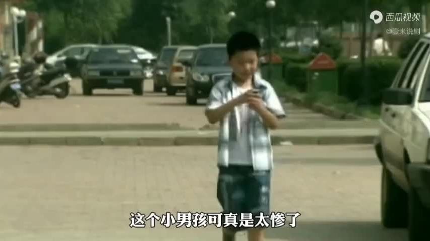 小孩横穿马路,却被女司机直接撞死,警员调查后全都泪目