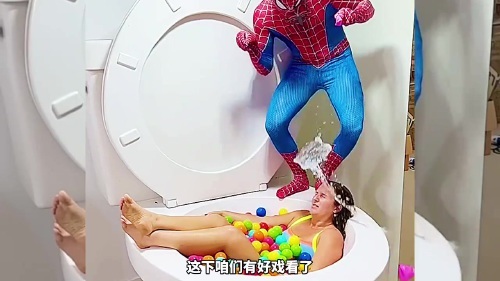 这么大的马桶泡澡,看着真不错呀!