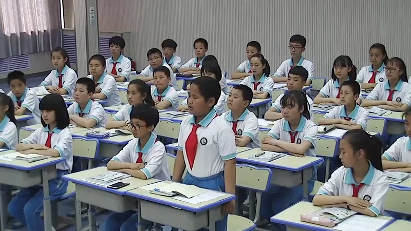 【关注看完整视频】部编冀教版小学数学六年级上册《存钱利息问题》...