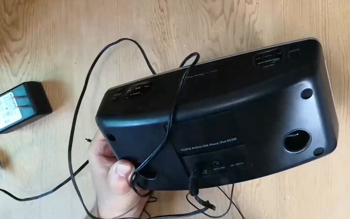 宿舍楼下捡的飞利浦收音机拆解