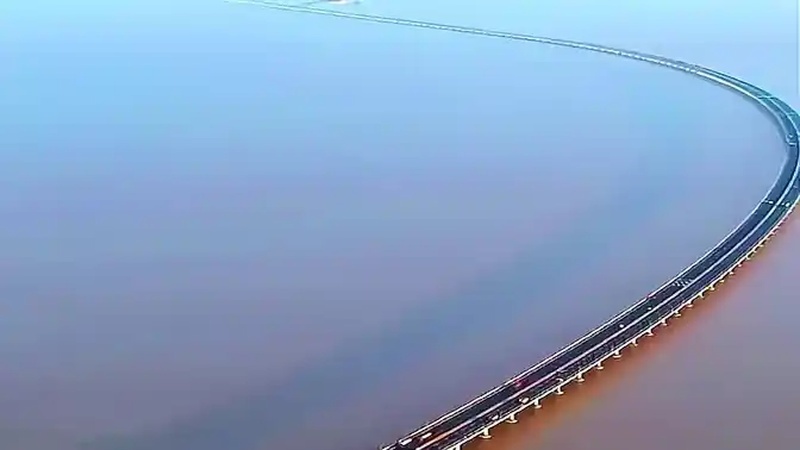 世界最长跨海大桥建成