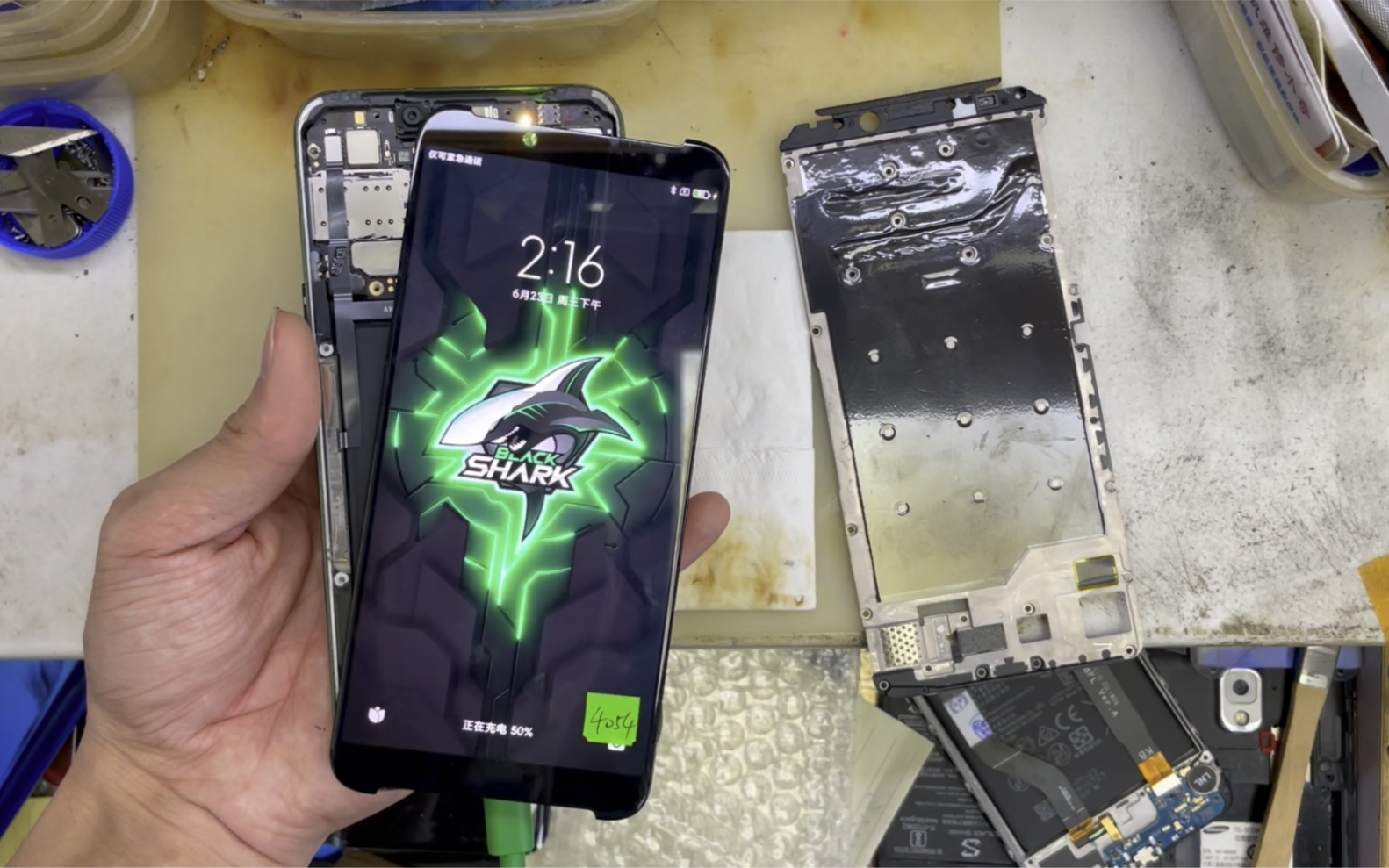 湖南邵阳黑鲨helo玩游戏突然死机 然后开不了机,有去附近手机店问过,...