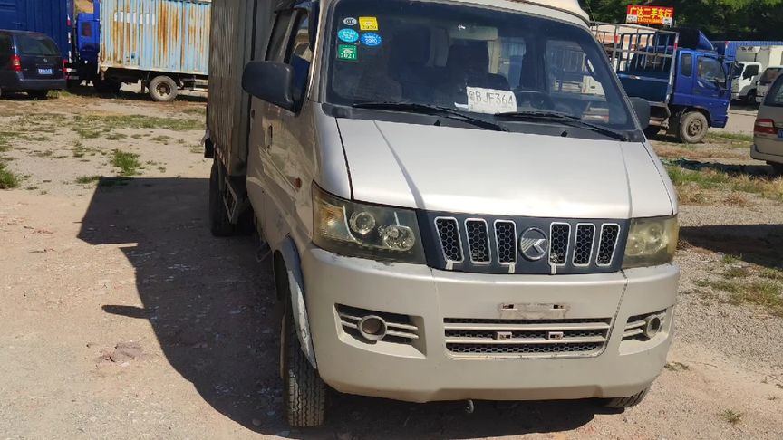 双排小厢式货车单位一手车况原装原漆无事故没水泡