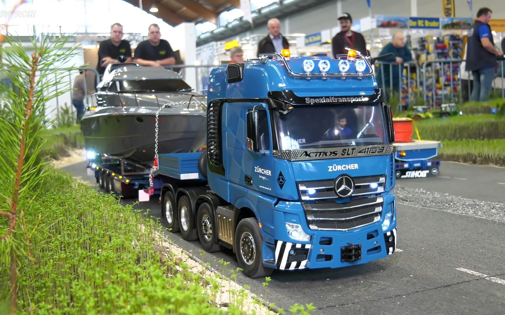 疯狂的 RC 卡车游艇运输,RC 模型卡车系列,RC 拖拉机,RC 推土机在...