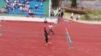 姿势最标准却第三名,男子110米跨栏项目比赛,到底哪里出错