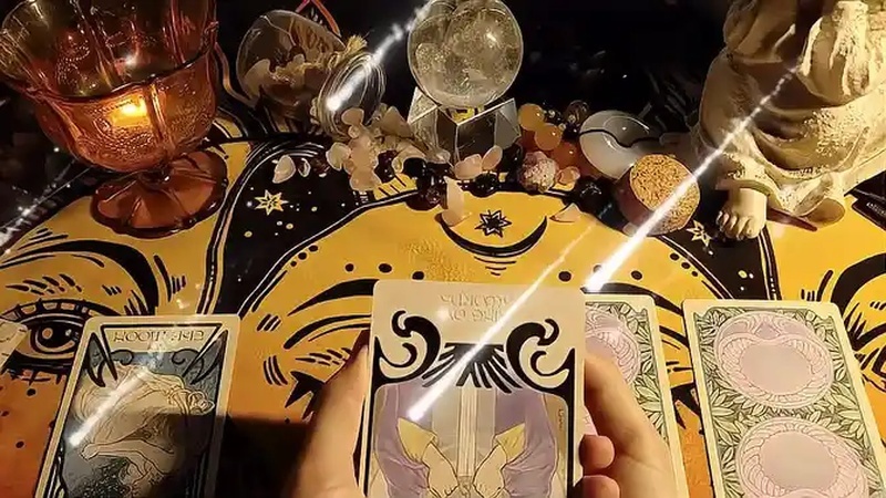 塔罗占卜他对你的感情是虚情还是假意?