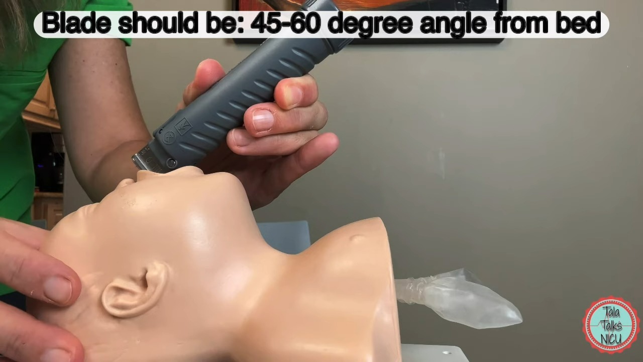 新生儿气管插管(手法讲解)(1080P)(中文字幕可手动开启)