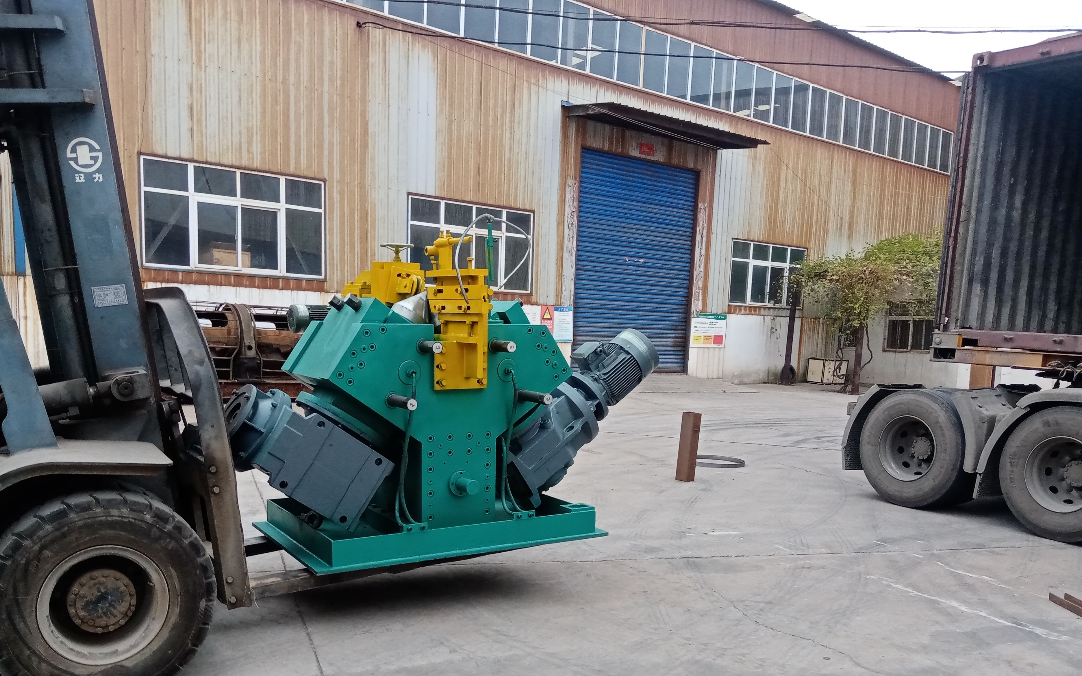 桩机螺旋叶片成型机 连续大厚度螺旋叶片成型机视频