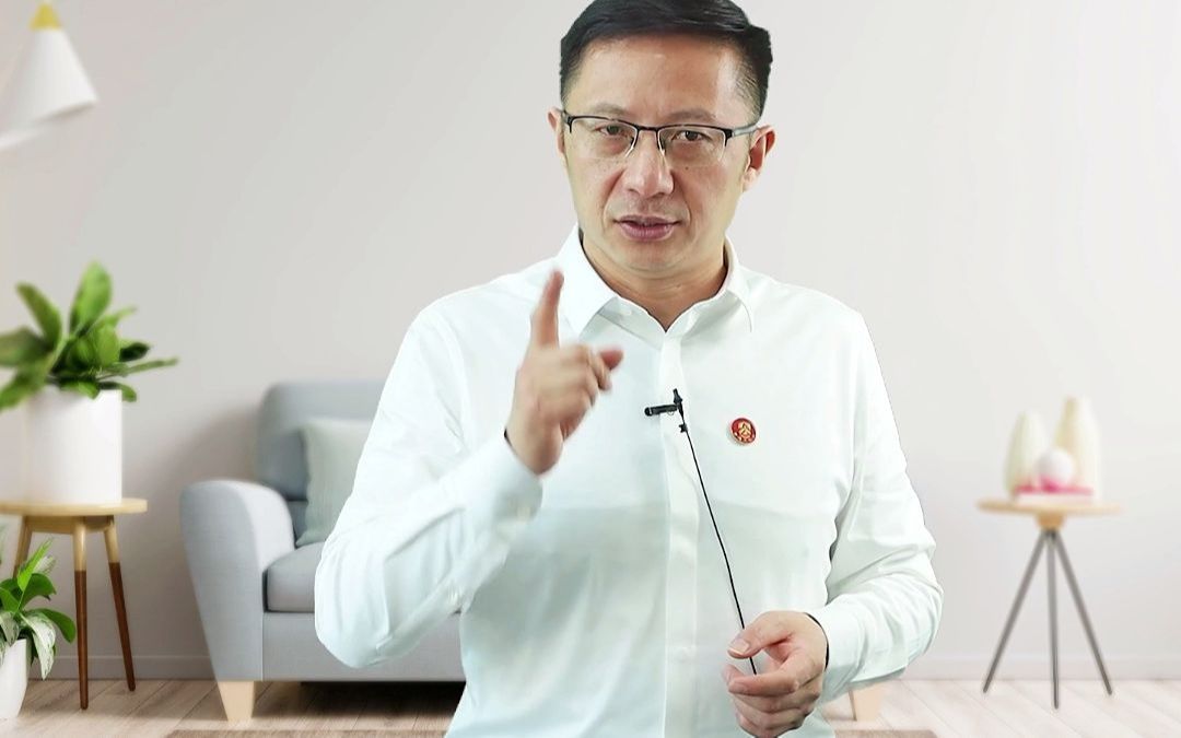 请你结合实际谈谈你怎样理解“两个确立”?