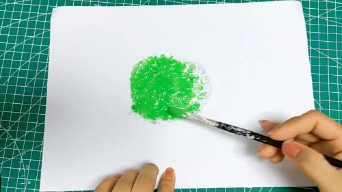 和爸爸比赛画苹果,创意简笔画,儿童画