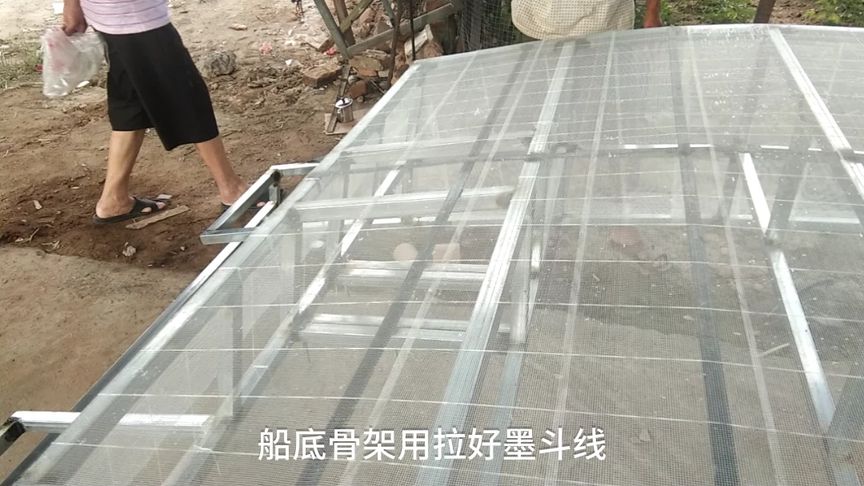 玻璃钢船:船底不用铺板,同样可以做纯玻璃钢底