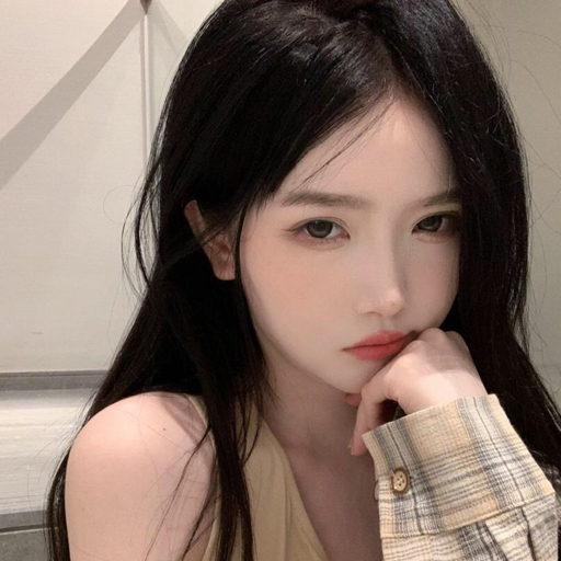 只有百宝箱的蓝胖子 