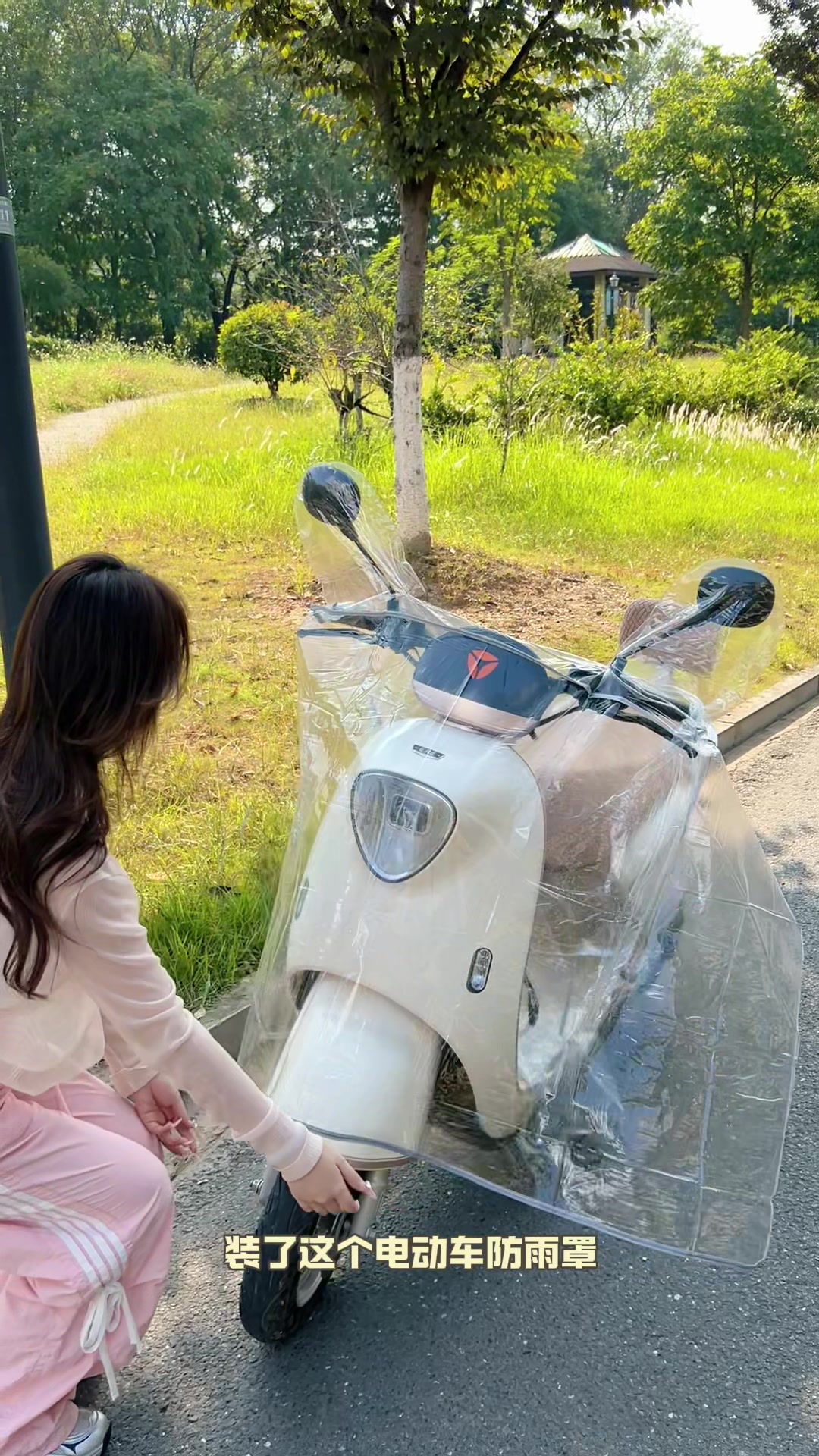 电动车挡风被防雨罩 冬天骑车挡风被老是被淋湿,还好有这个加大加宽...
