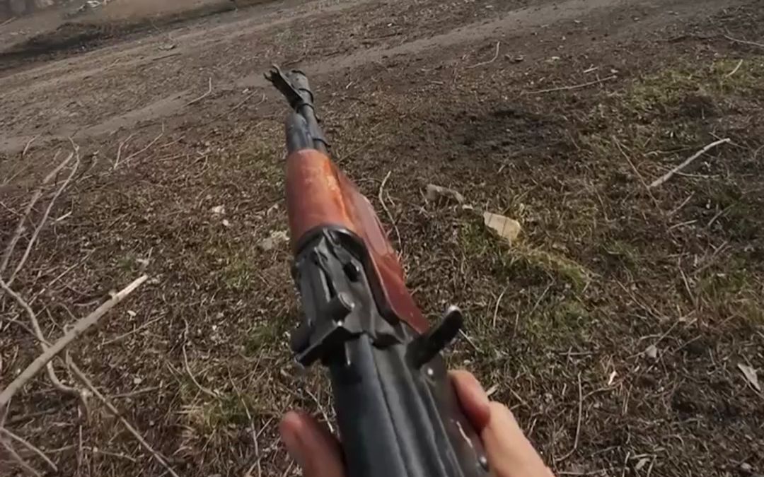 俄乌战场,高清近距离作战视频,乌军与俄军爆发激烈巷战