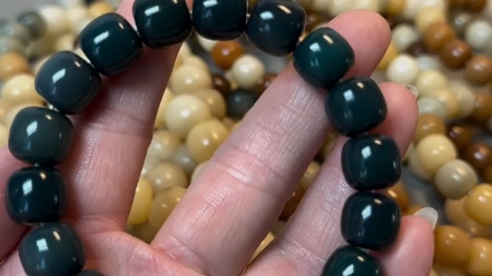 谁能拒绝帝王绿菩提根手串呢