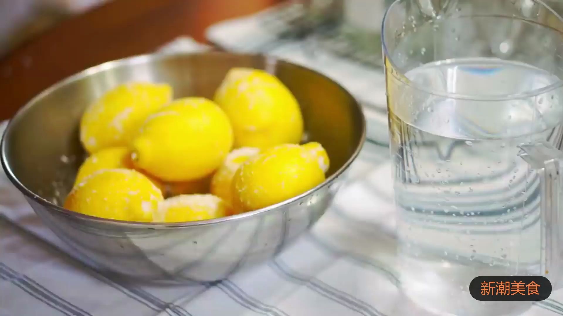 自制柠檬糖浆,搭配碳酸饮料味道好到爆炸