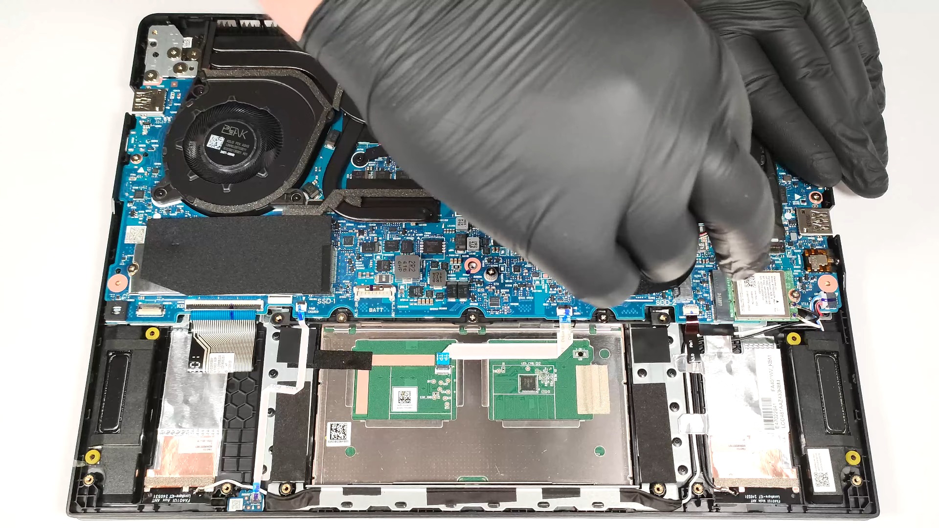 华硕 ASUS TUF Gaming A14 (FA401) FA401WV 拆解 拆机 风扇 拆机...