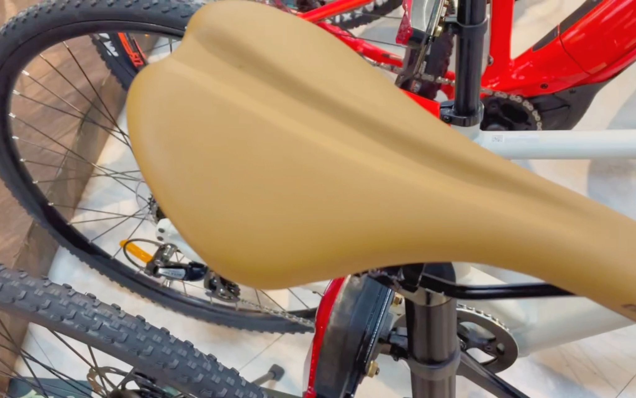 【捷安特】- 轻便微电车:Fastroad E+