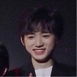 青淡奶吖 