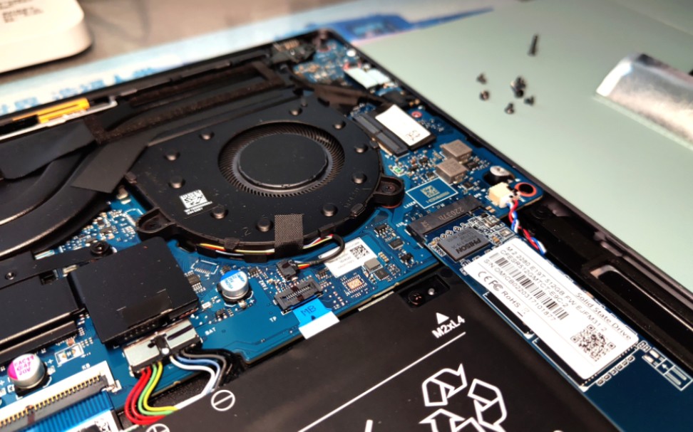[L404]笔记本存储空间不够?只有一个硬盘口?Redmibook Pro14 2022 ...