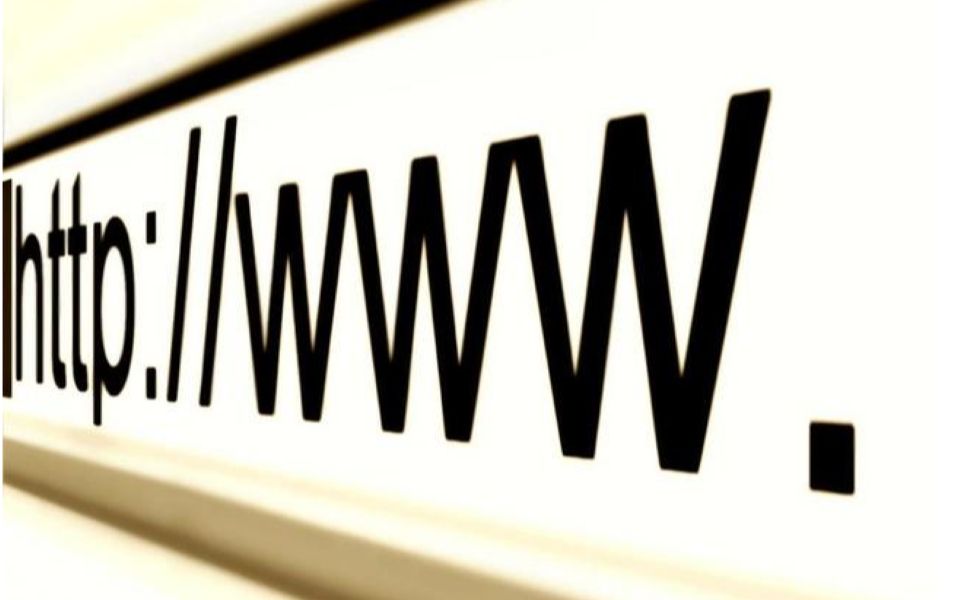 有些人还不会制作url快捷方式,于是我就开发了一个url制作工具