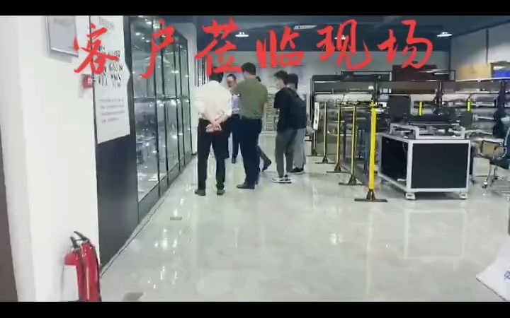 客户莅临公司现场,参观智能视觉公共实验室
