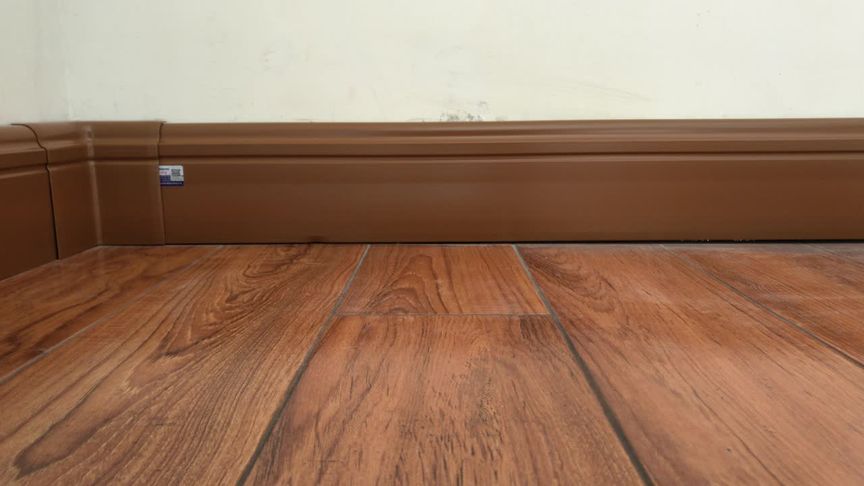 地暖温度不够,明装这种暖气,不破坏原来装修墙面也看不见管道